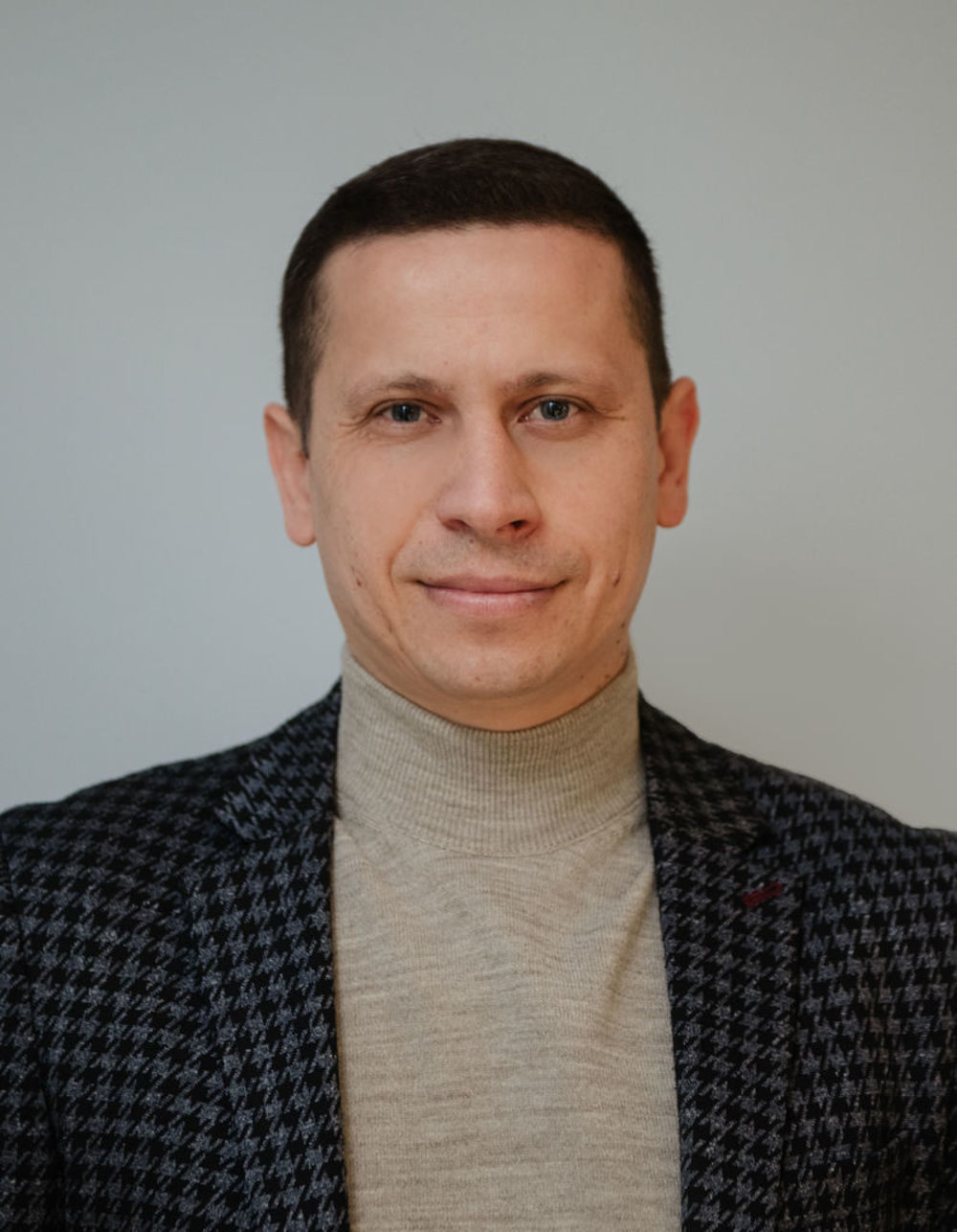 Realitní makléř Oleksandr Dehtiarov | Reality RE/MAX