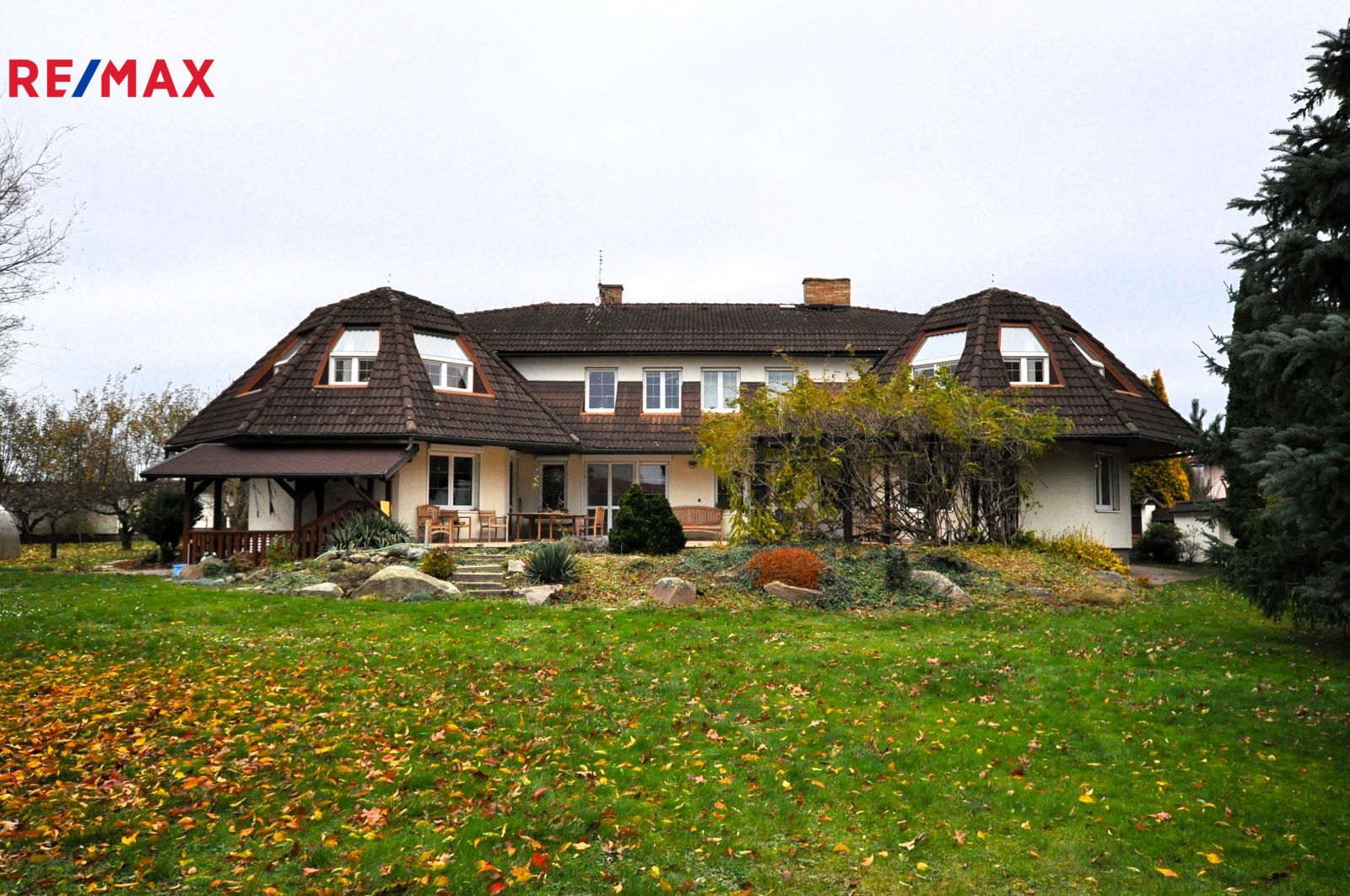 Prodej domu 950 m², Přibyslav | Reality RE/MAX