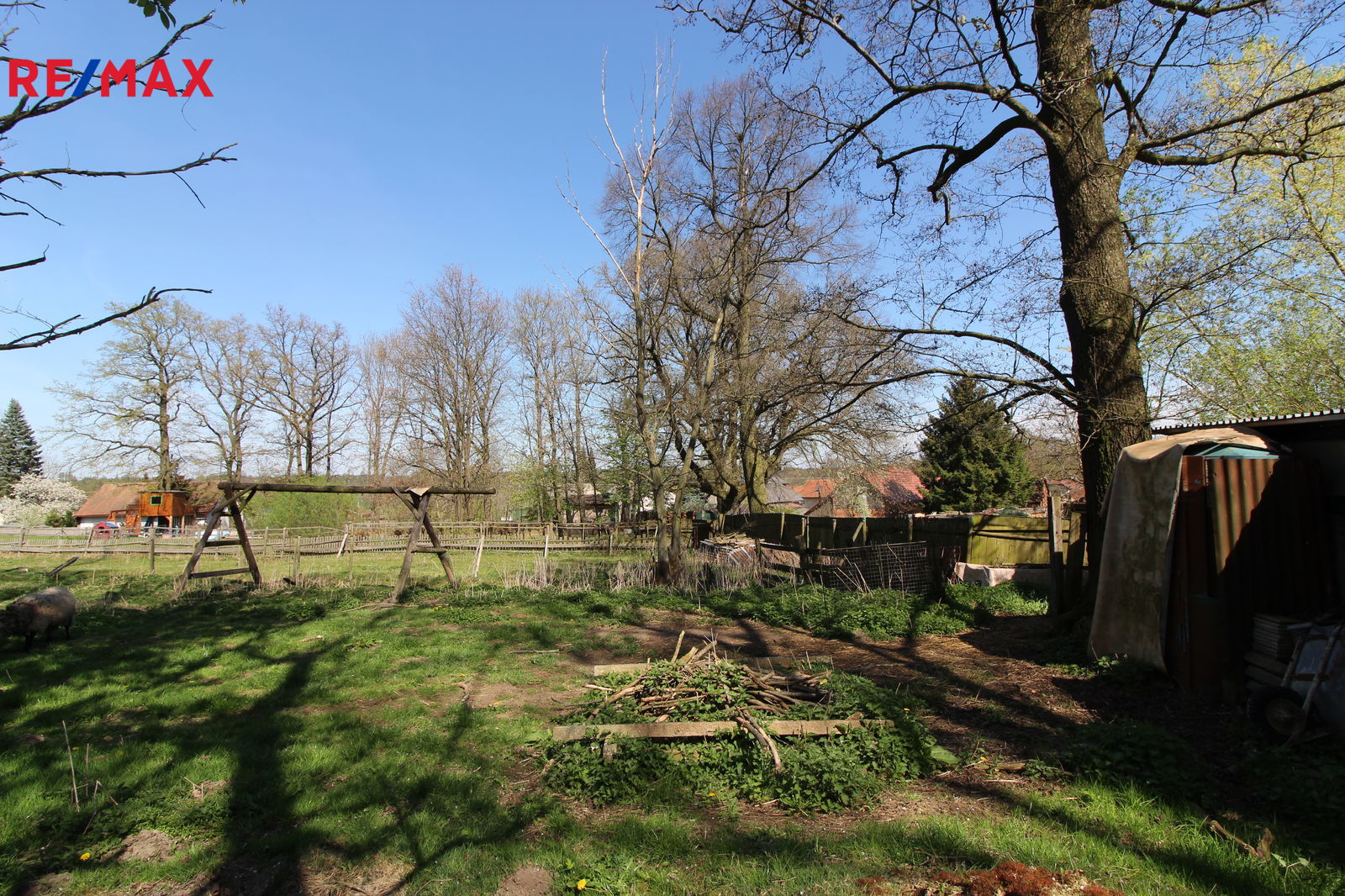 Prodej pozemku 2004 m², Kámen | Reality RE/MAX