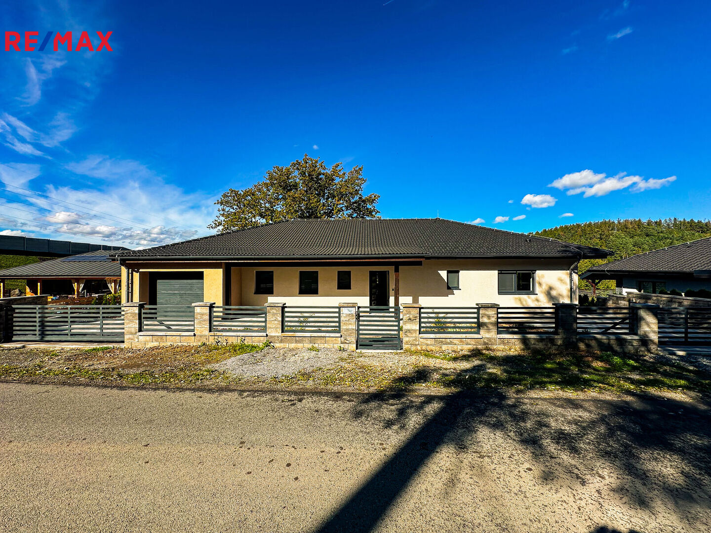 Prodej domu 250 m², Milín | Reality RE/MAX