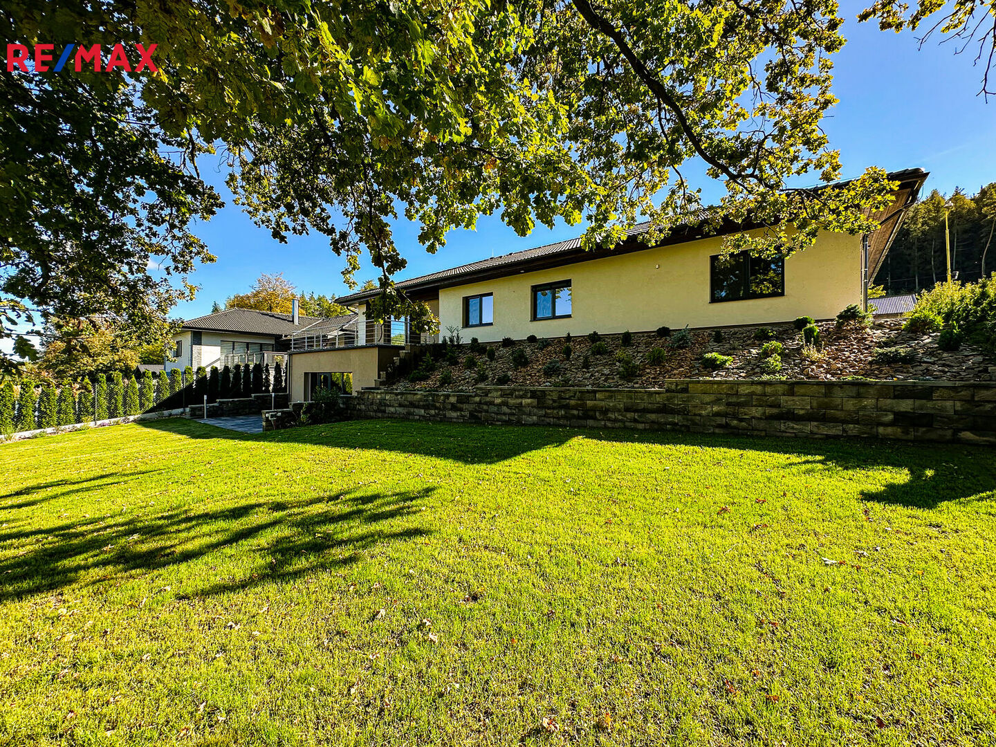 Prodej domu 250 m², Milín | Reality RE/MAX