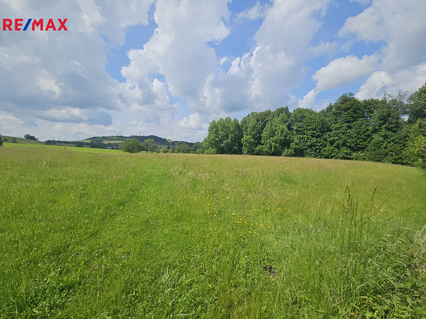 Prodej pozemku 8241 m², Hukvaldy | Reality RE/MAX