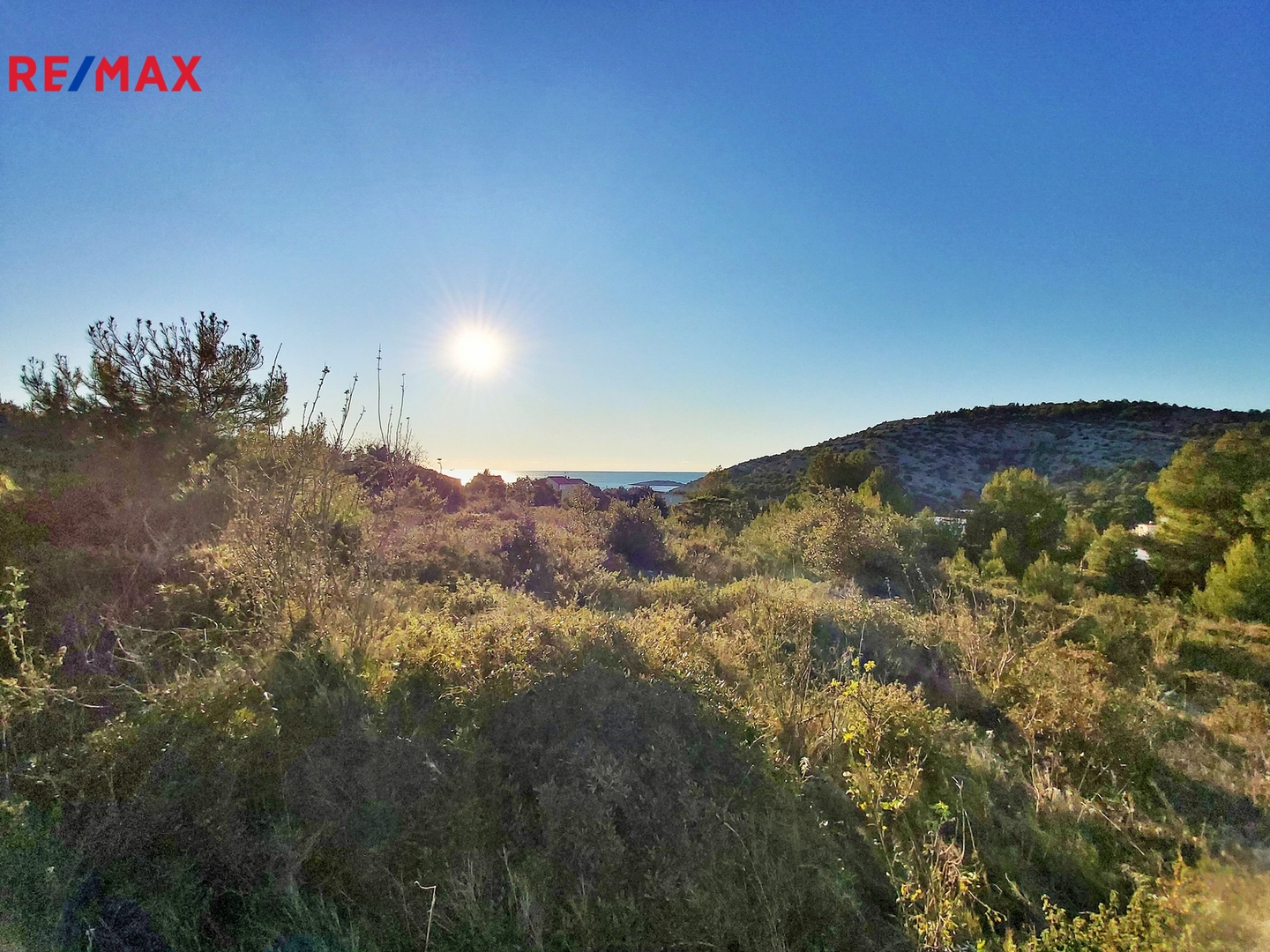 Prodej pozemku 4462 m², Rogoznica | Reality RE/MAX